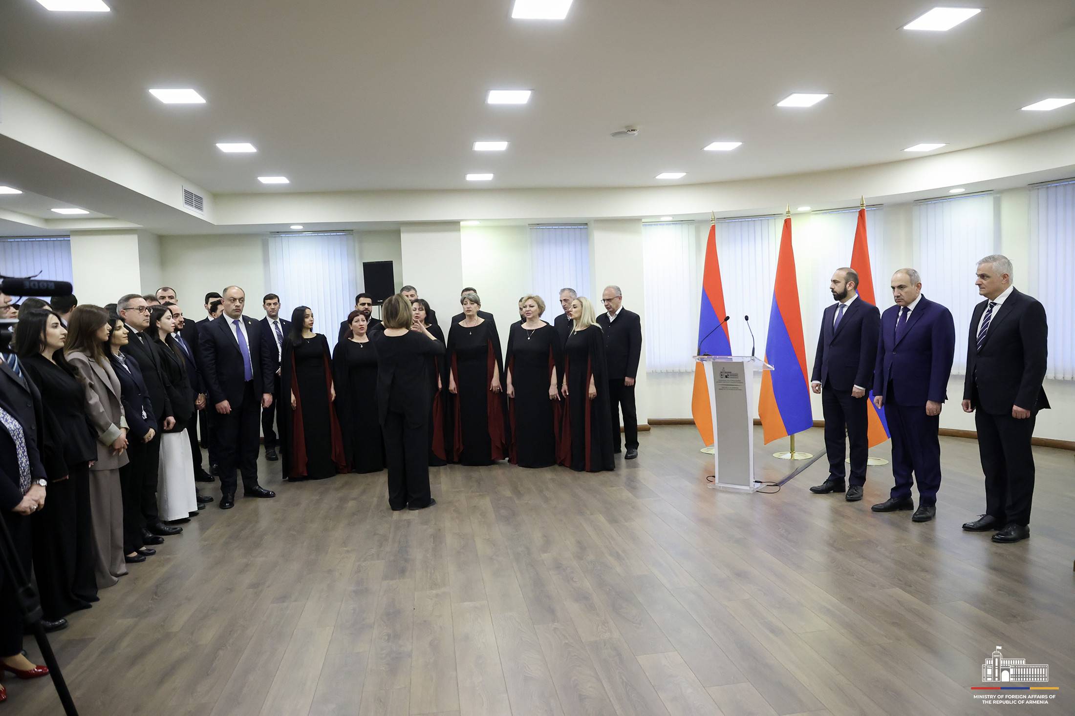 Lurer.com | Արարատ Միրզոյանը մի քանի դիվանագետի շնորհել է ԱԳՆ 2-րդ աստիճանի պատվո մեդալ ...